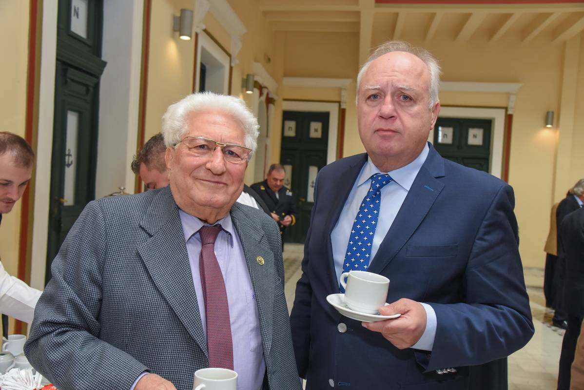 ΣΥΝΔΕΣΜΟΣ ΑΠΟΦΟΙΤΩΝ ΣΧΟΛΗΣ ΝΑΥΤΙΚΩΝ ΔΟΚΙΜΩΝ