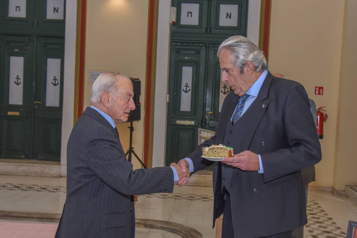 ΣΥΝΔΕΣΜΟΣ ΑΠΟΦΟΙΤΩΝ ΣΧΟΛΗΣ ΝΑΥΤΙΚΩΝ ΔΟΚΙΜΩΝ