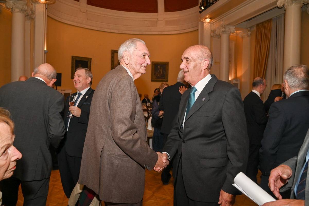 ΣΥΝΔΕΣΜΟΣ ΑΠΟΦΟΙΤΩΝ ΣΧΟΛΗΣ ΝΑΥΤΙΚΩΝ ΔΟΚΙΜΩΝ
